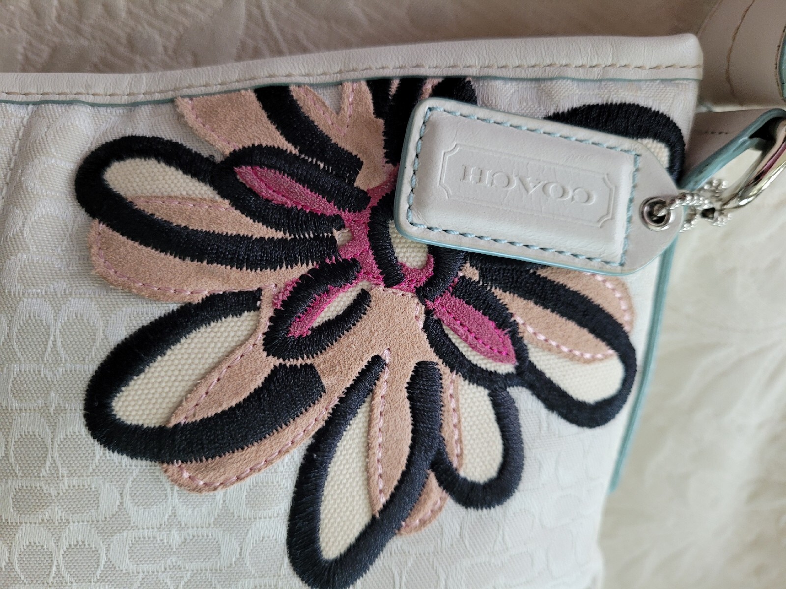 Coach Signature White Crossbody Bag Floral Bee Design - Gem