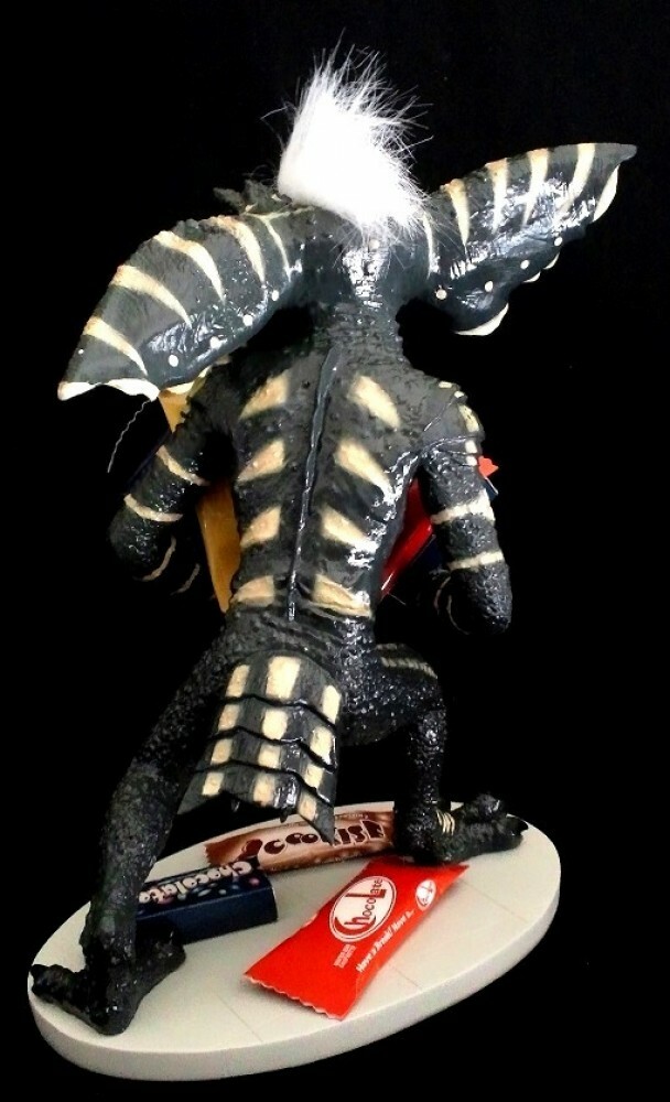 Gremlins Stripe Bar
