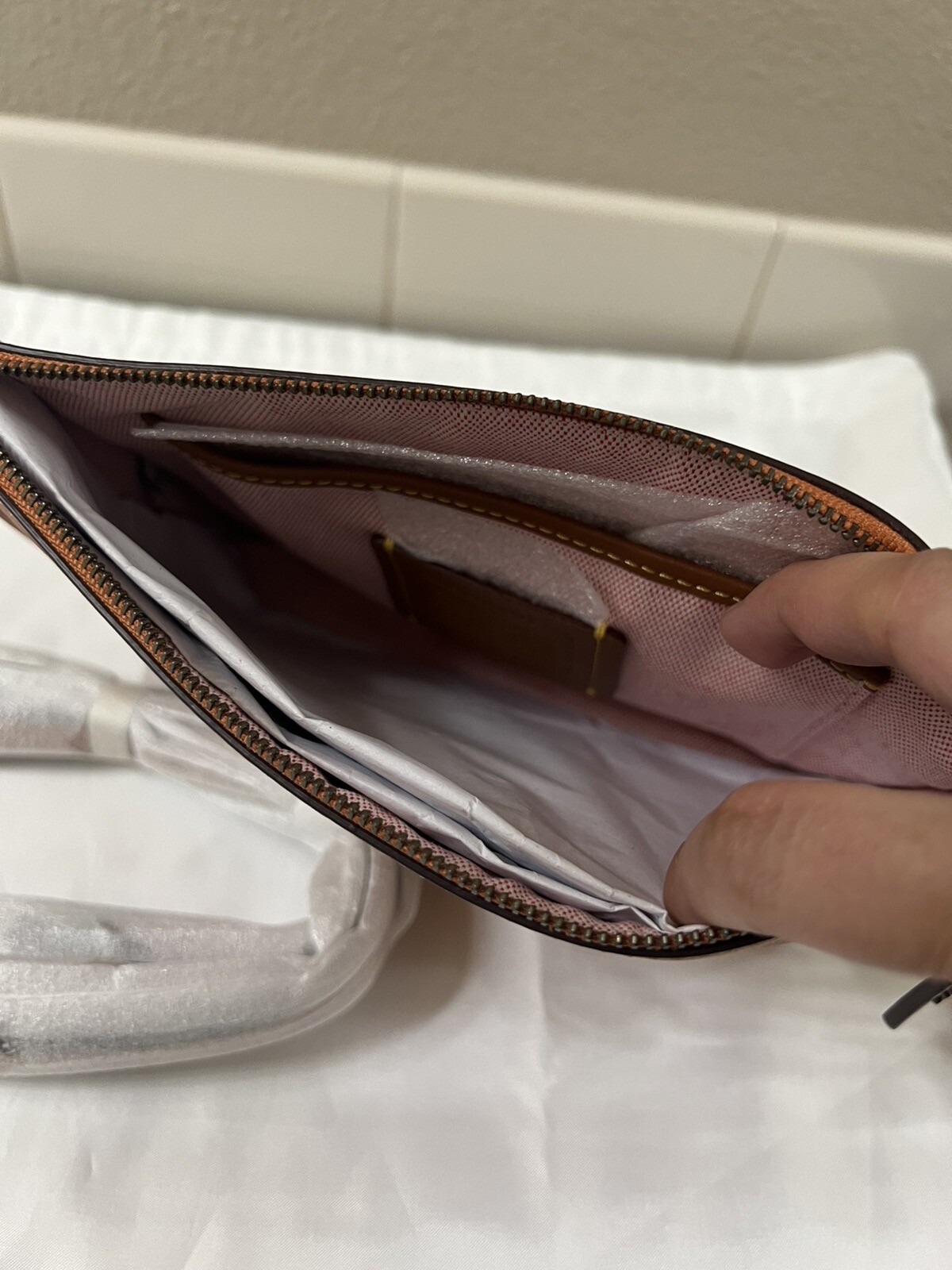 Coach Swagger 27 Women's Crossbody Bag - F24969 (Beige/Ivory) for sale ...