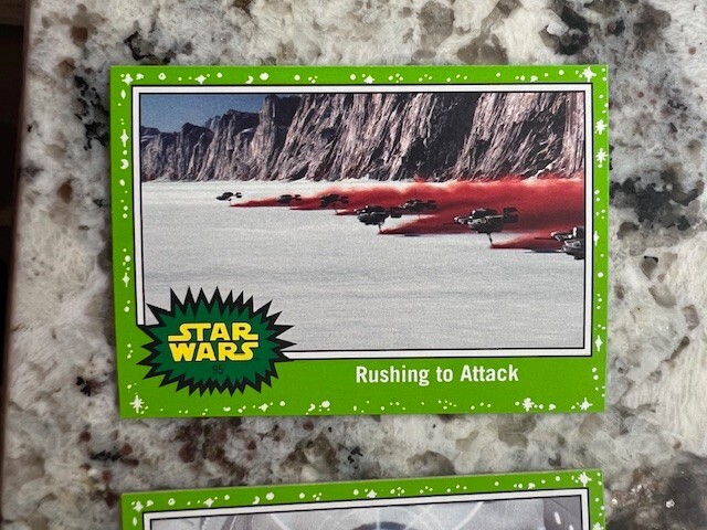 2017 TOPPS STAR WARS JOURNEY LAST JEDI GREEN PARALLEL CARD RUSHING TO ...