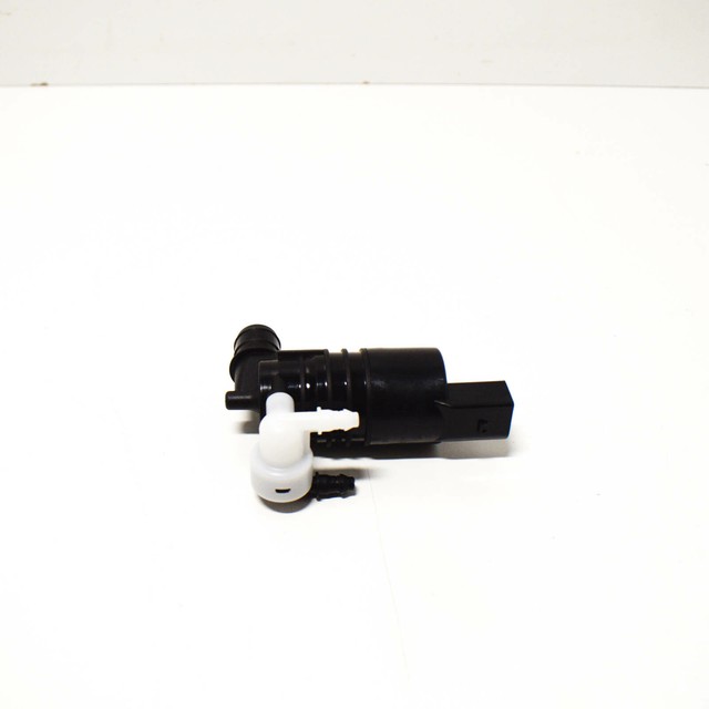OEM Volvo Xc60 Mk2 Front Windshield Windscreen Washer Pump 31662337 ...