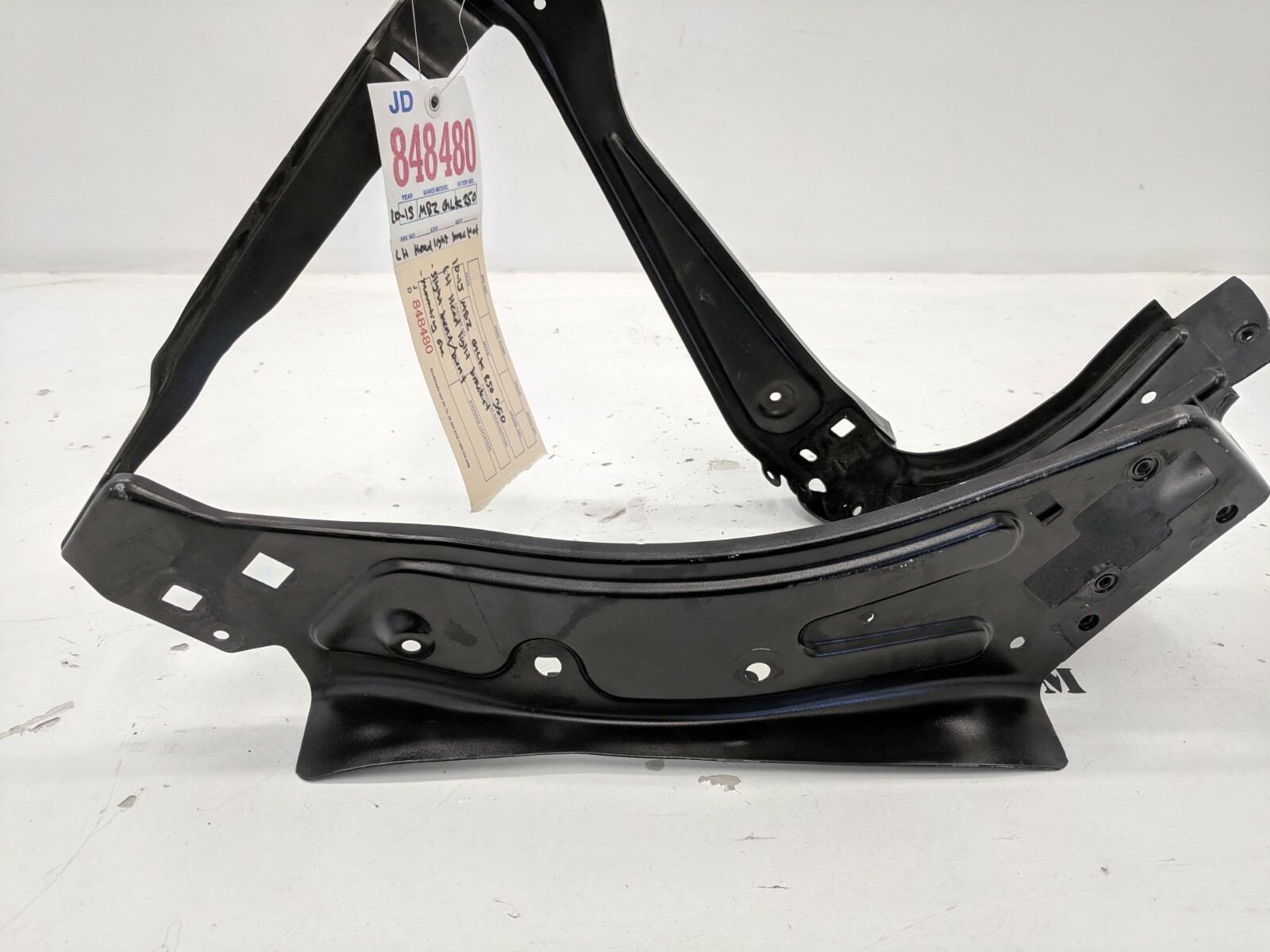 MERCEDES BENZ Front Left Lighting Unit Frame Radiator Support a ...