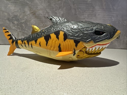 Moose Toys Treasure X SUNKEN GOLD Tiger SHARK | eBay