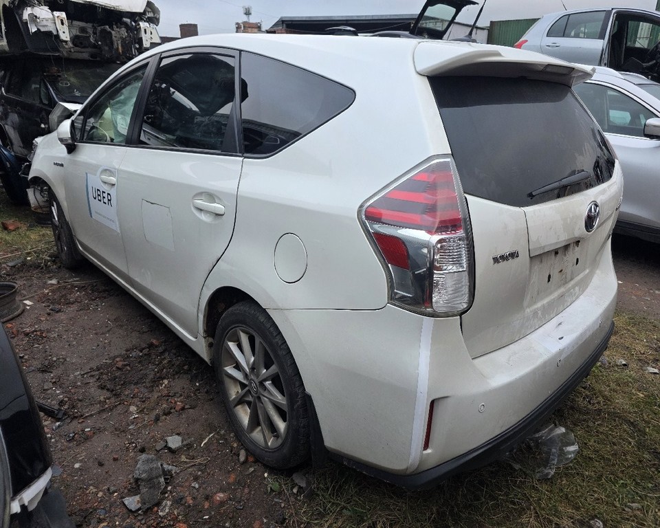 TOYOTA PRIUS PLUS 2011-2022 PASSENGER SIDE REAR QUARTER PANEL CUT OUT ...