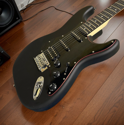 ST Electric Guitar Matte Finish Black Color Mahogany Body Rosewood ...