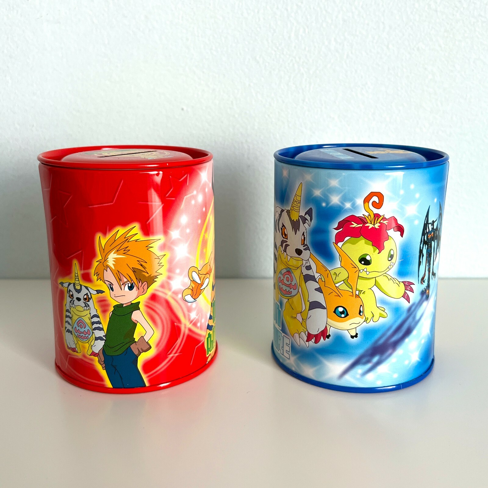 VINTAGE DIGIMON Adventure – 4" COIN BANK / PIGGY BANK Tin Red & Blue ...