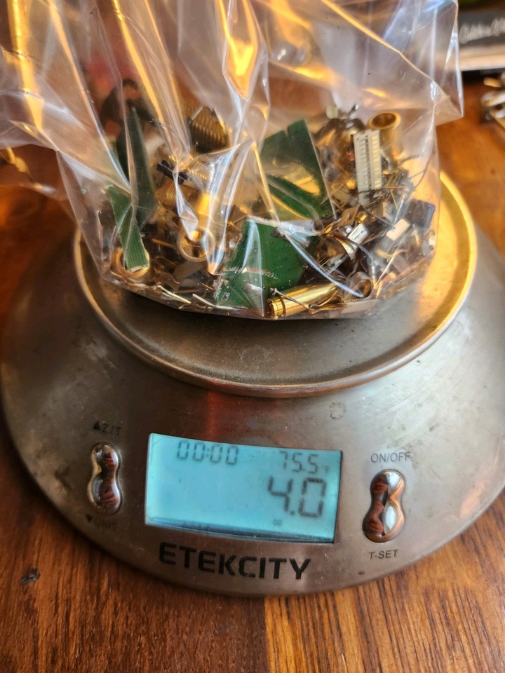 4 Lbs 5+/-oz COMPUTER RAM Scrap Gold Recovery lot inc. clipped pins ...