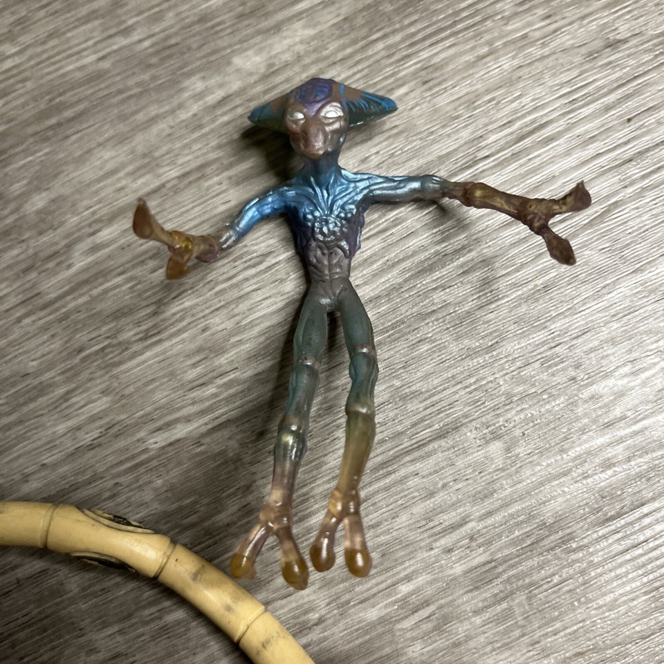 ID4 Independence Day Alien Supreme Commander Action Figure Trendmasters ...