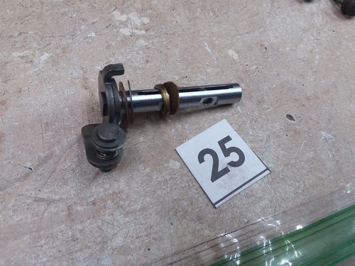 Honda CB650-Custom Carb RIGHT Body Outer Choke Shaft 1981 1982 #25 UO ...