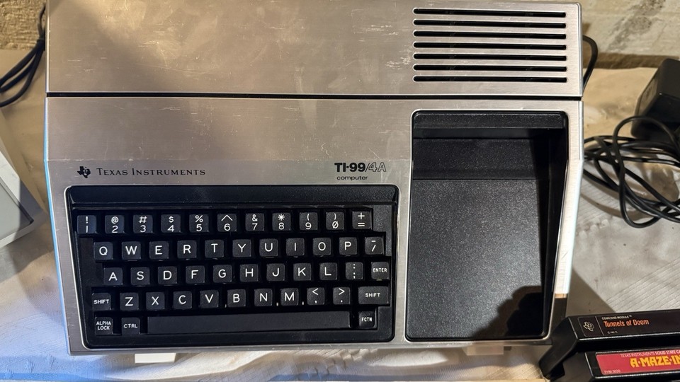 FULLY WORKING TI-99/4A Retro Computer W/ Remote Games Great Condition ...