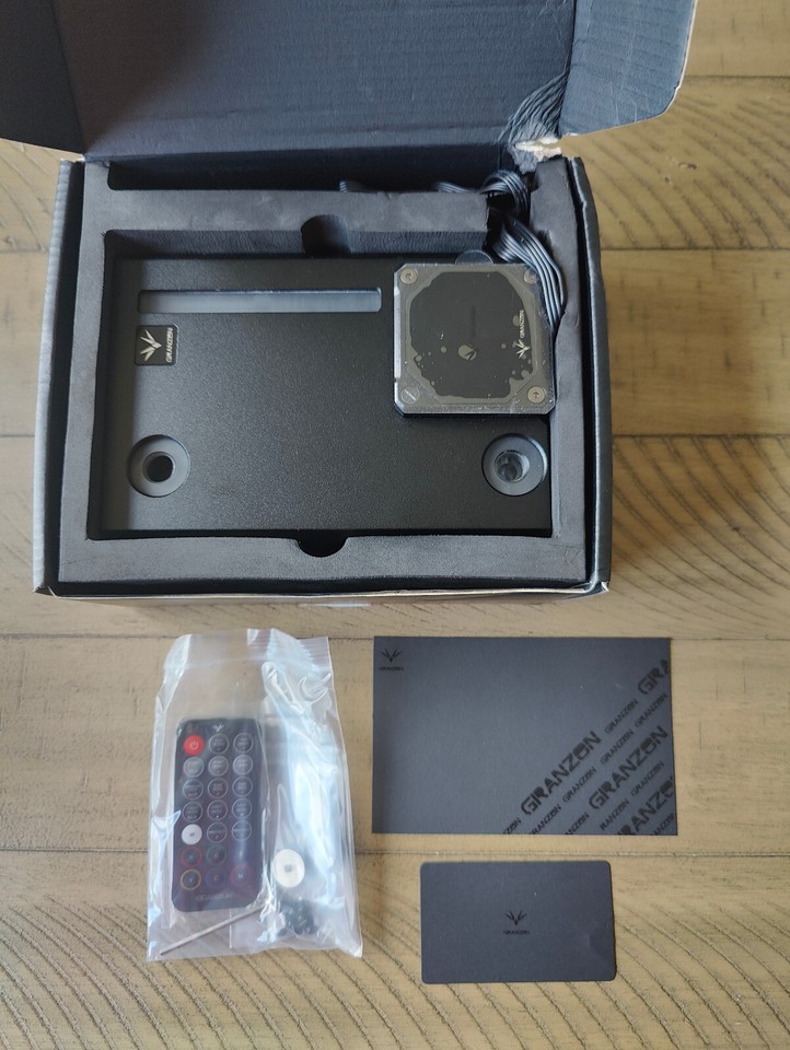 Granzon Digital Display Pump and Reservoir Combo w/ 5v Addressable RGB ...