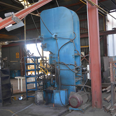 Large capacity 100+ Tonne FABRICATED C- PRESS 45kw 415V HYDRAULIC POWER ...