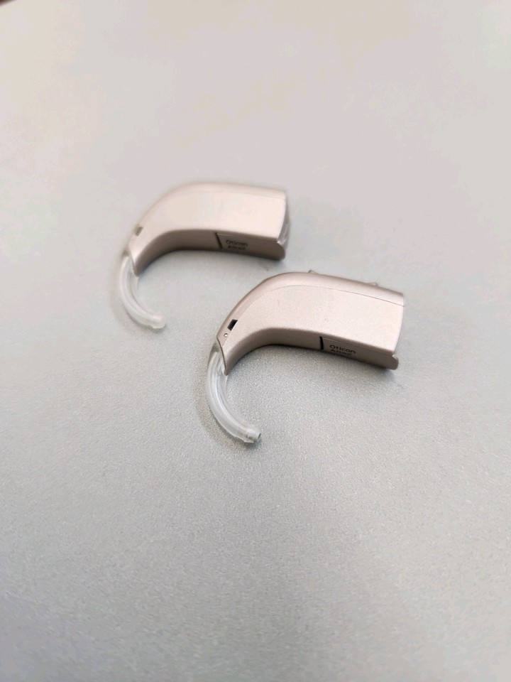 PAIR of Oticon Nera 2 Pro BTE with WARRANTY! | eBay