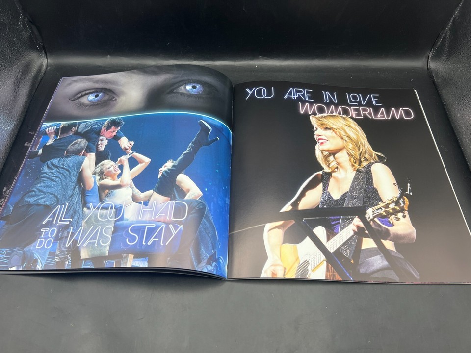 Official Taylor Swift 1989 Concert World Tour VIP Package w ...