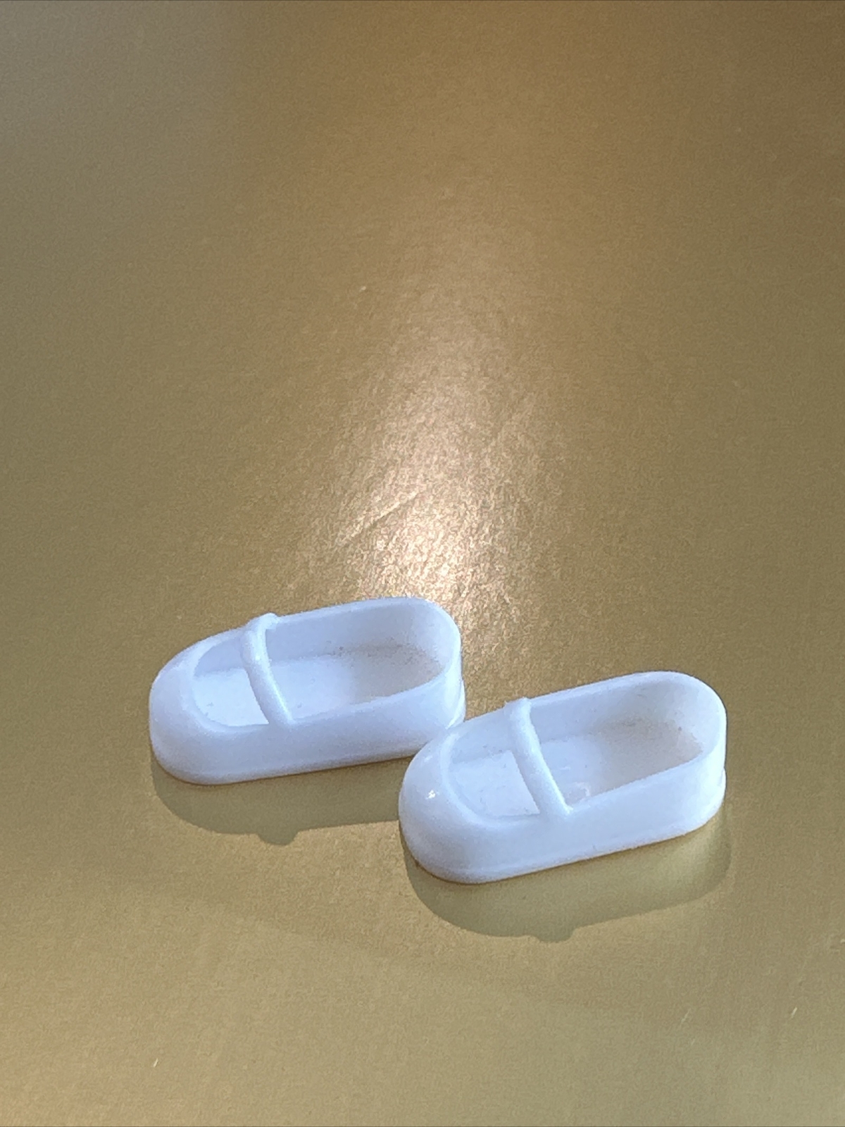 VINTAGE BARBIE TUTTI WHITE MARY JANE SHOES EXC SHAPE NO SPLITS!! | eBay