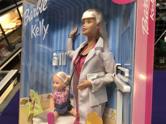 I Can Be Children's Doctor Barbie Kelly Doll Set 2000 Mattel 29461 NRFB ...