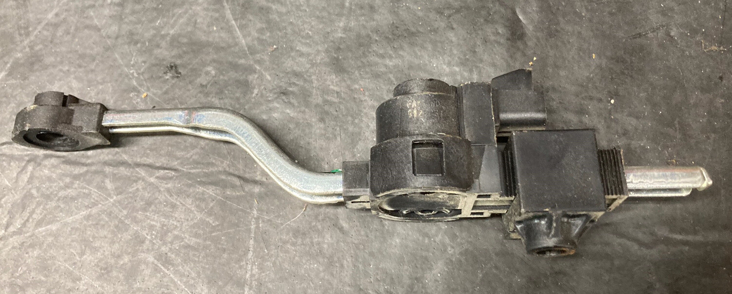 02 Chevrolet S-10 Blazer 4dr Lt shift interlock assembly | eBay