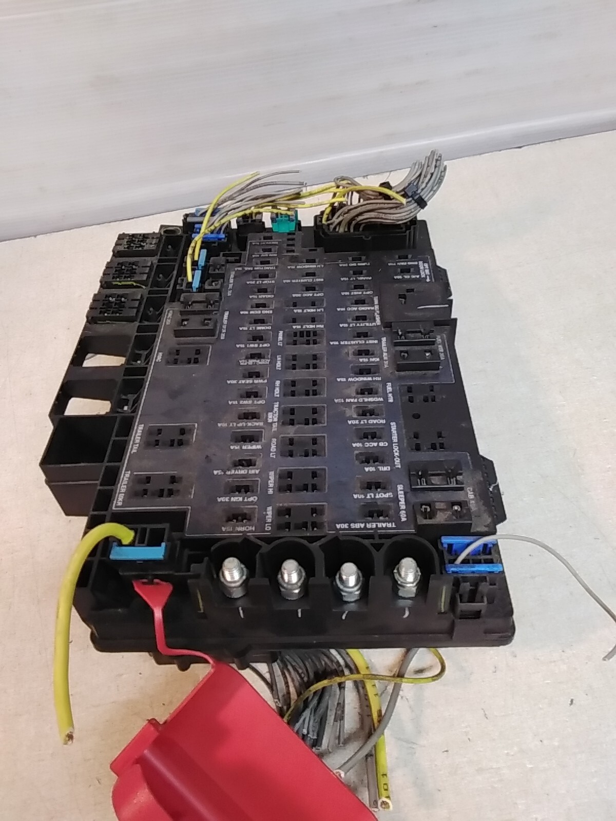 2005 Freightliner Columbia Fuse Panel Module A06-40944-000 Working Take ...