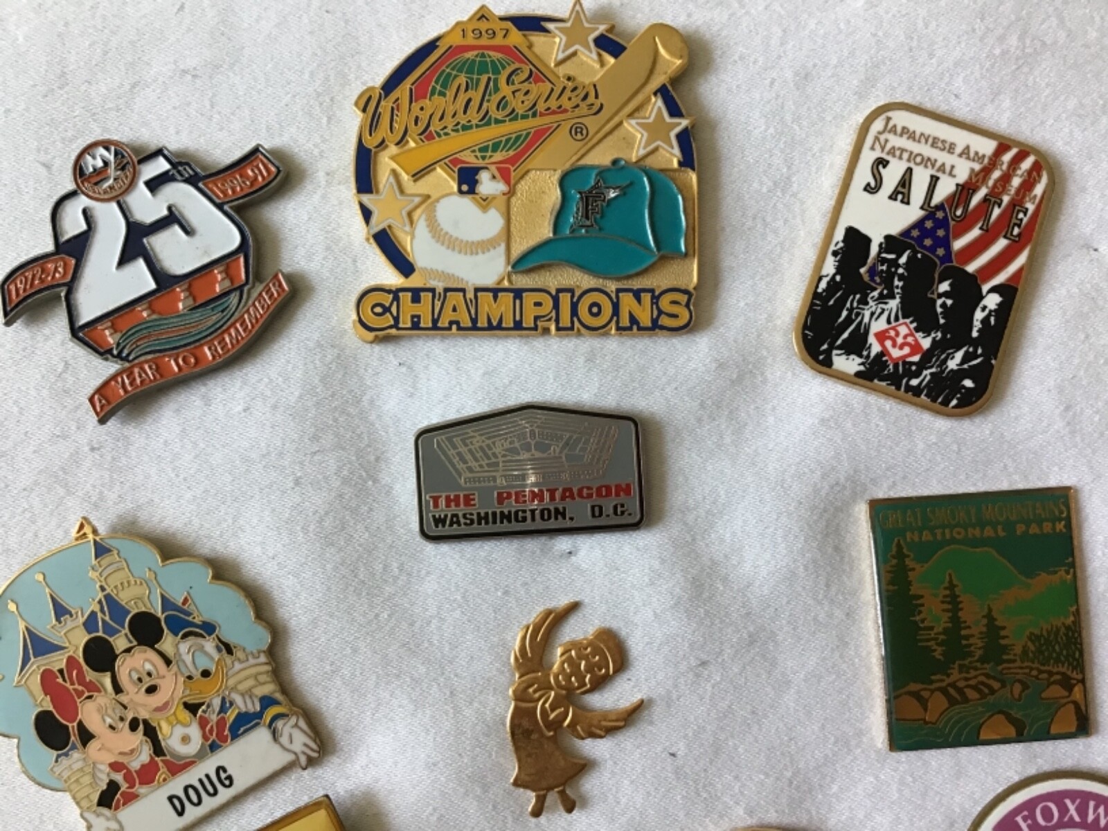 Baseball Cap Pins Vintage Lot Of 22 VA Tampa Boston Atlanta Canada IBM ...