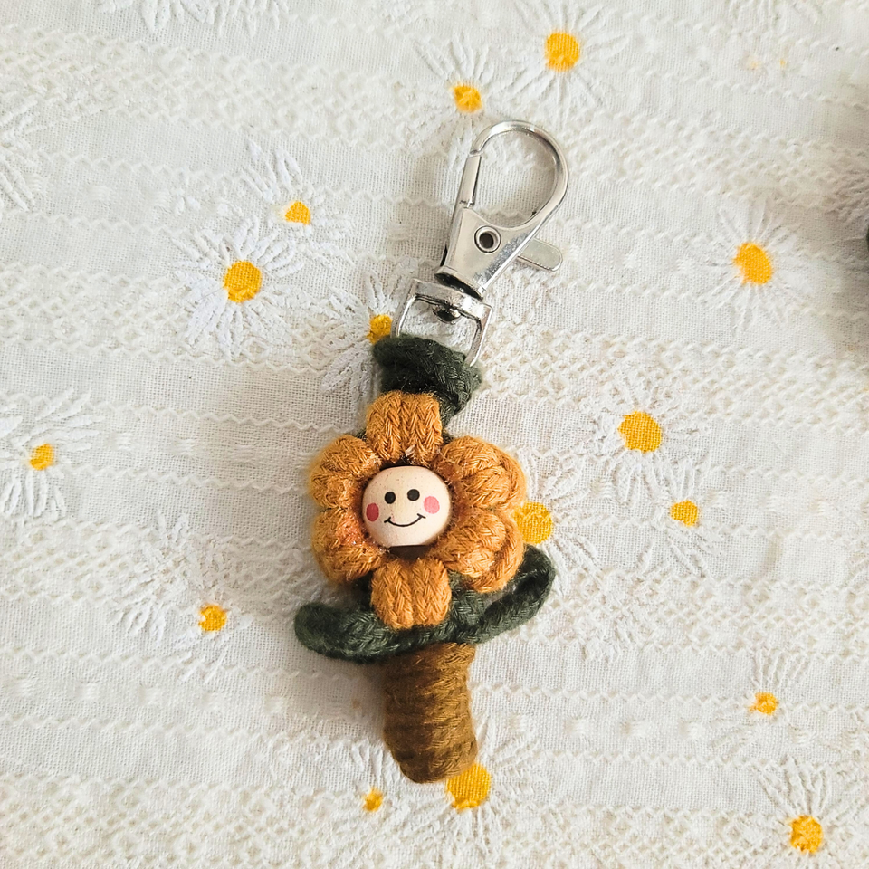 Handmade Macrame Smiley Flower Keychains – Set of 5 | Eco Gift AU Stock ...
