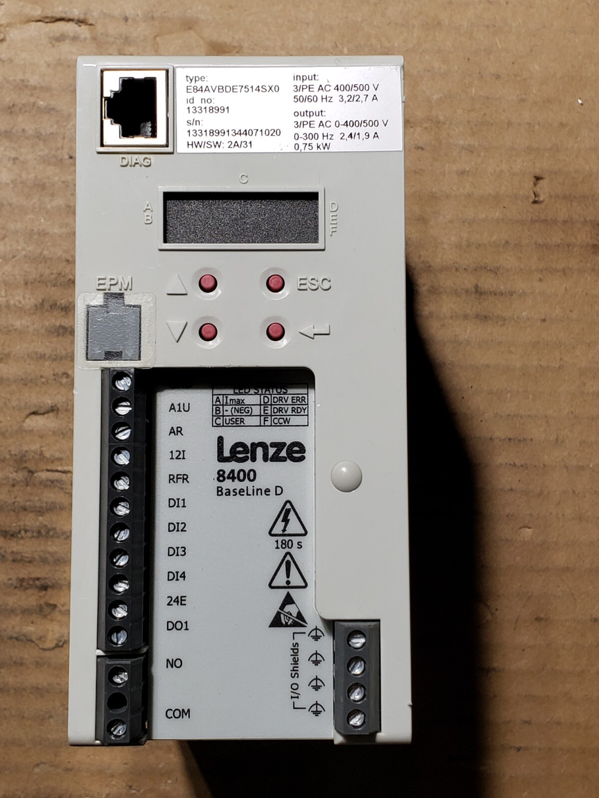 LENZE 8400 Variable Frequency Drive E84AVBDE7514SX0 0.75KW | eBay