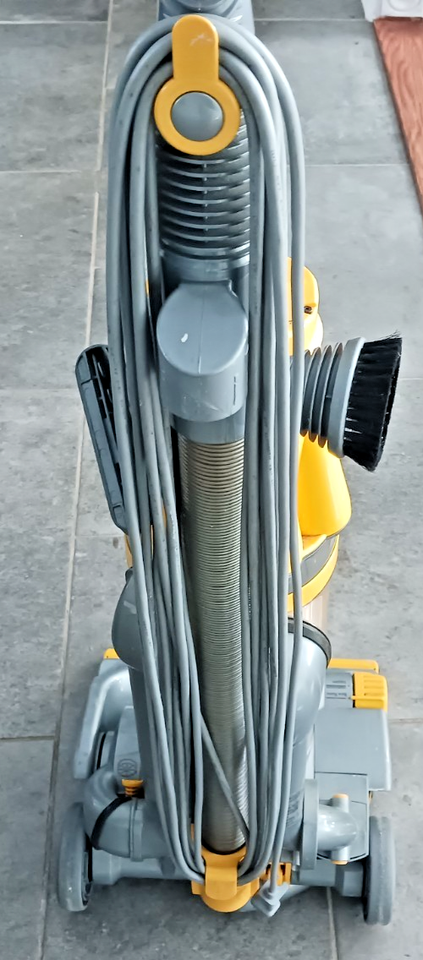 DYSON DC07 UPRIGHT YELLOW VACUUM CLEANER ROOT CYCLONE + ATTACHMENT ...