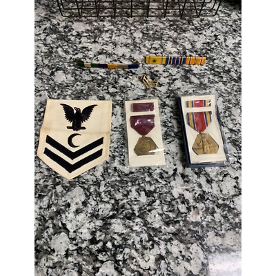 Vintage WWII Military Medals & Ribbons Set U.S. Navy Militaria ...