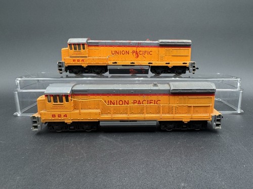 Two Bachmann HO Scale GE U36B Union Pacific Diesel Locomotive Both ...