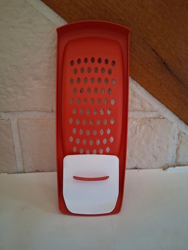 tupperware spaetzle party - pâtes alsaciennes - spaezzle -Très bon état ...