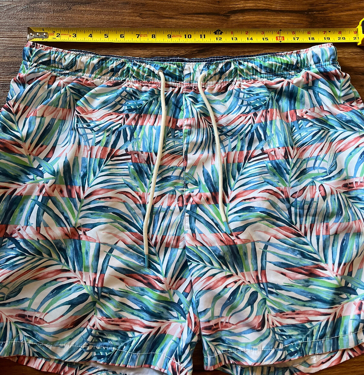 TOMMY BAHAMA 6" Blue Red Floral Beach Shorts Swim Trunks Sz XXL Netted ...