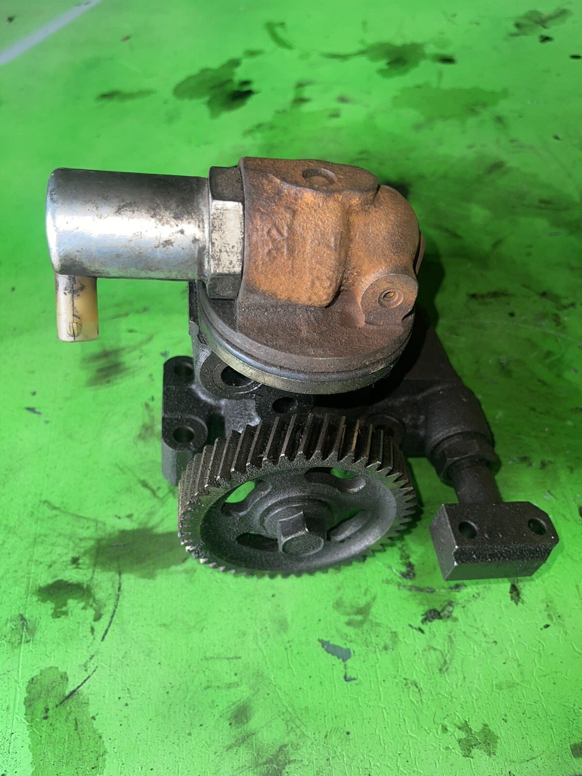 International Navistar VT365 6.0 L High Pressure Oil Pump 1878865C91 ...