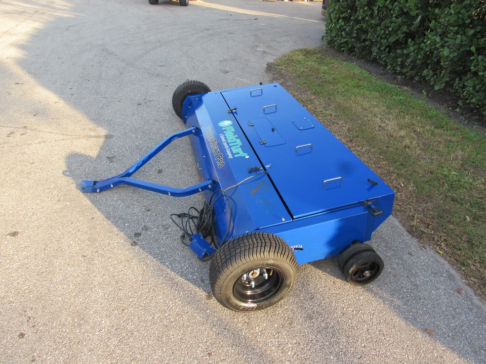 FieldTurf Sweep Right Pro 72” Artificial Turf Field Sweeper Pull Type ...