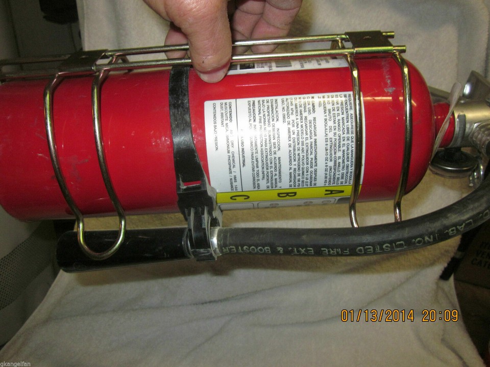 LOT of 2-NEW 5# SPRING/TENSION CLIP UNIVERSAL FIRE EXTINGUISHER VEHICLE ...