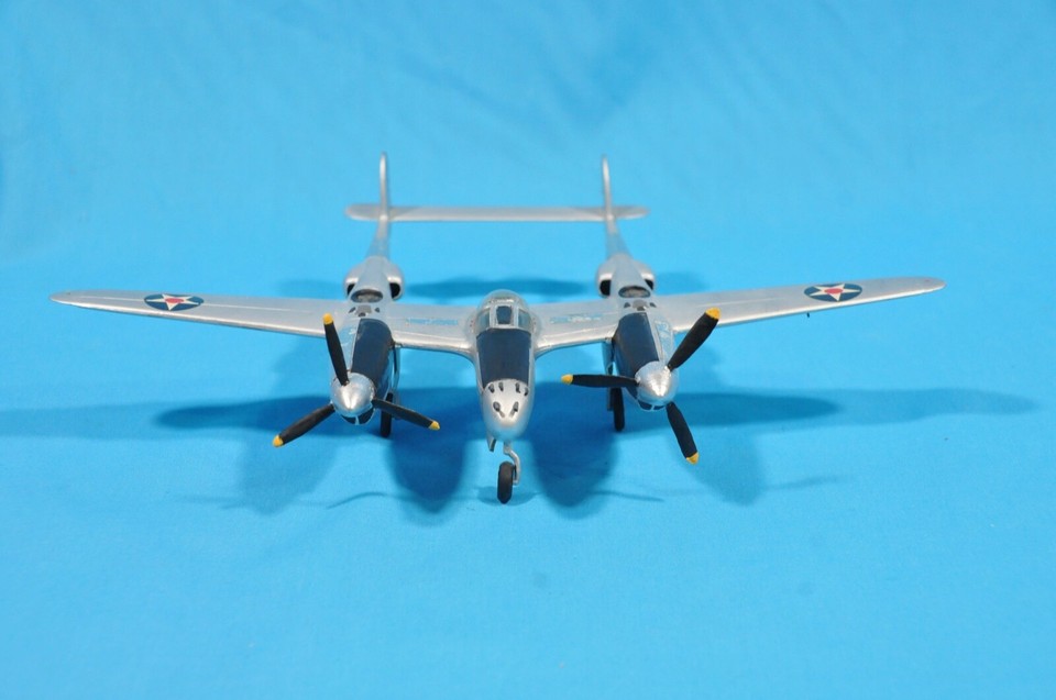 1/72 scale Lockheed YP-38 WW2 built fighter airplane model | eBay