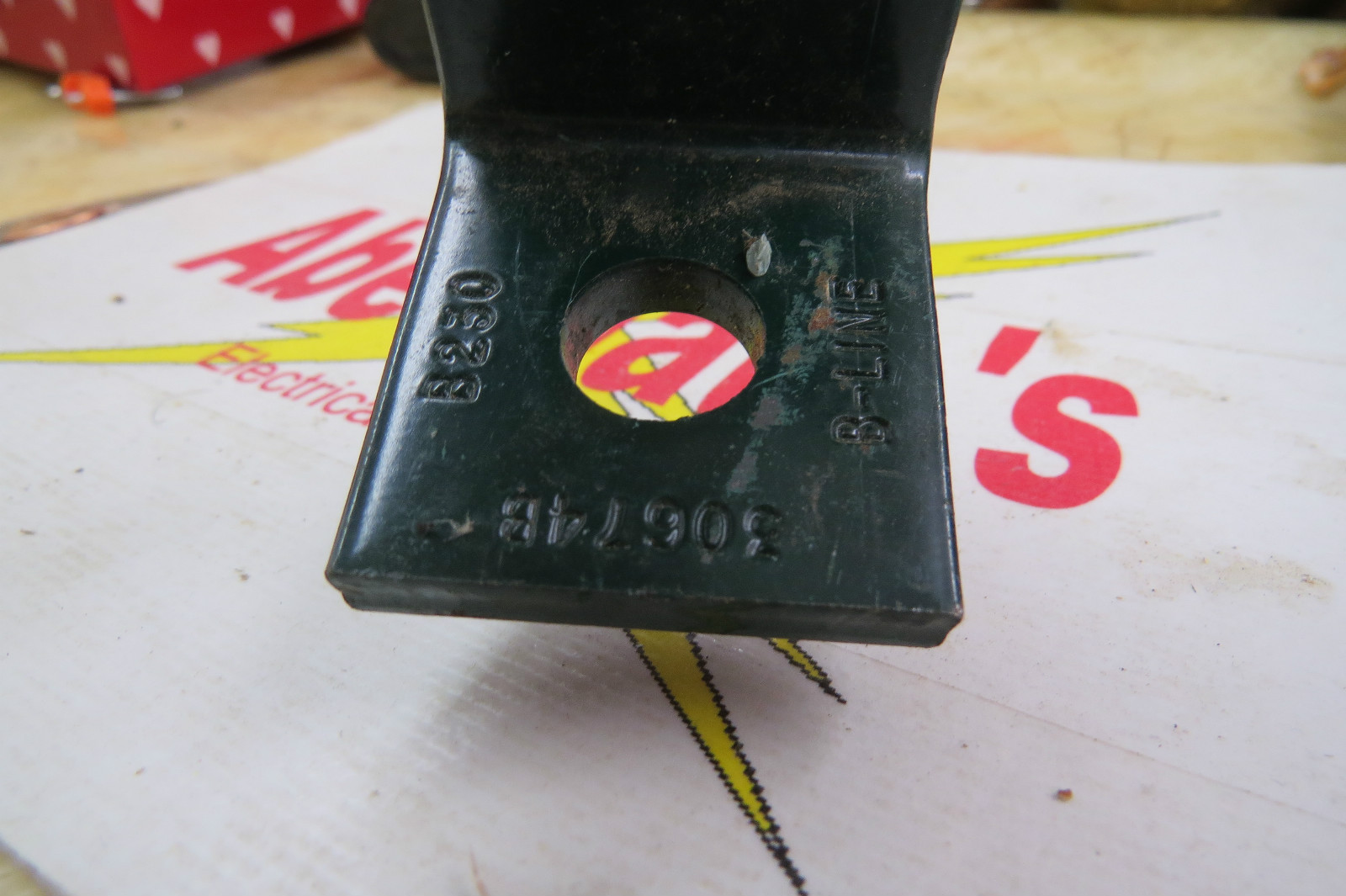 B-Line Strut Fasteners B230, 2 hole, 90 degree angle, green | eBay