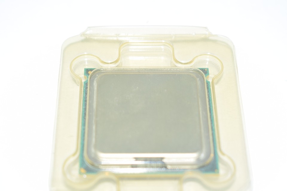 NEW Intel Xeon E5405 2.0 GHz 12M L2 Cache 1333MHz FSB LGA771 Processor ...