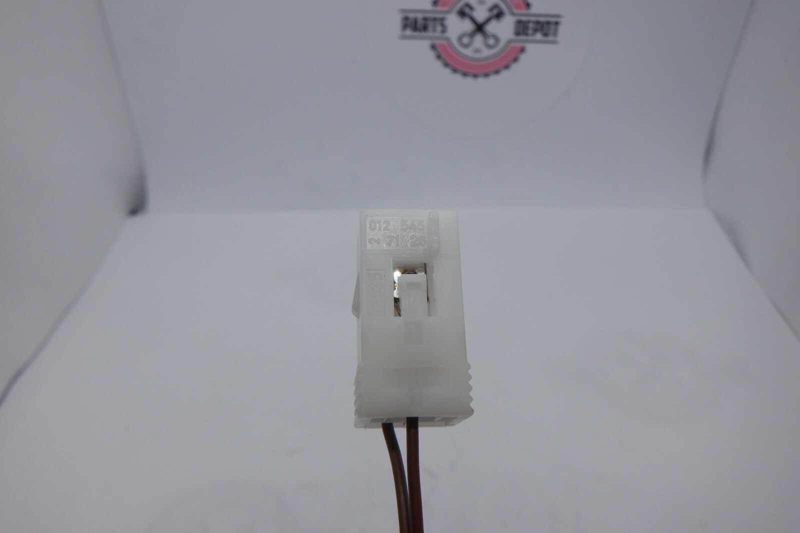 MERCEDES BENZ 07 C230 W203 PIN BUSHING HOUSING 2 PIN CONTACT 012 545 71 ...