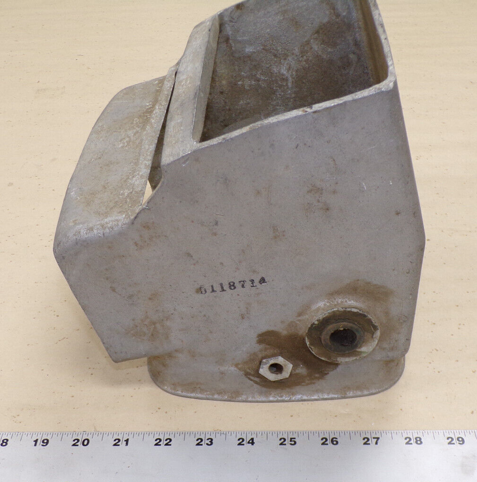 Douglas DC3/C47 "Skytrain" Carburetor Box Assembly, PN 5118714 ...