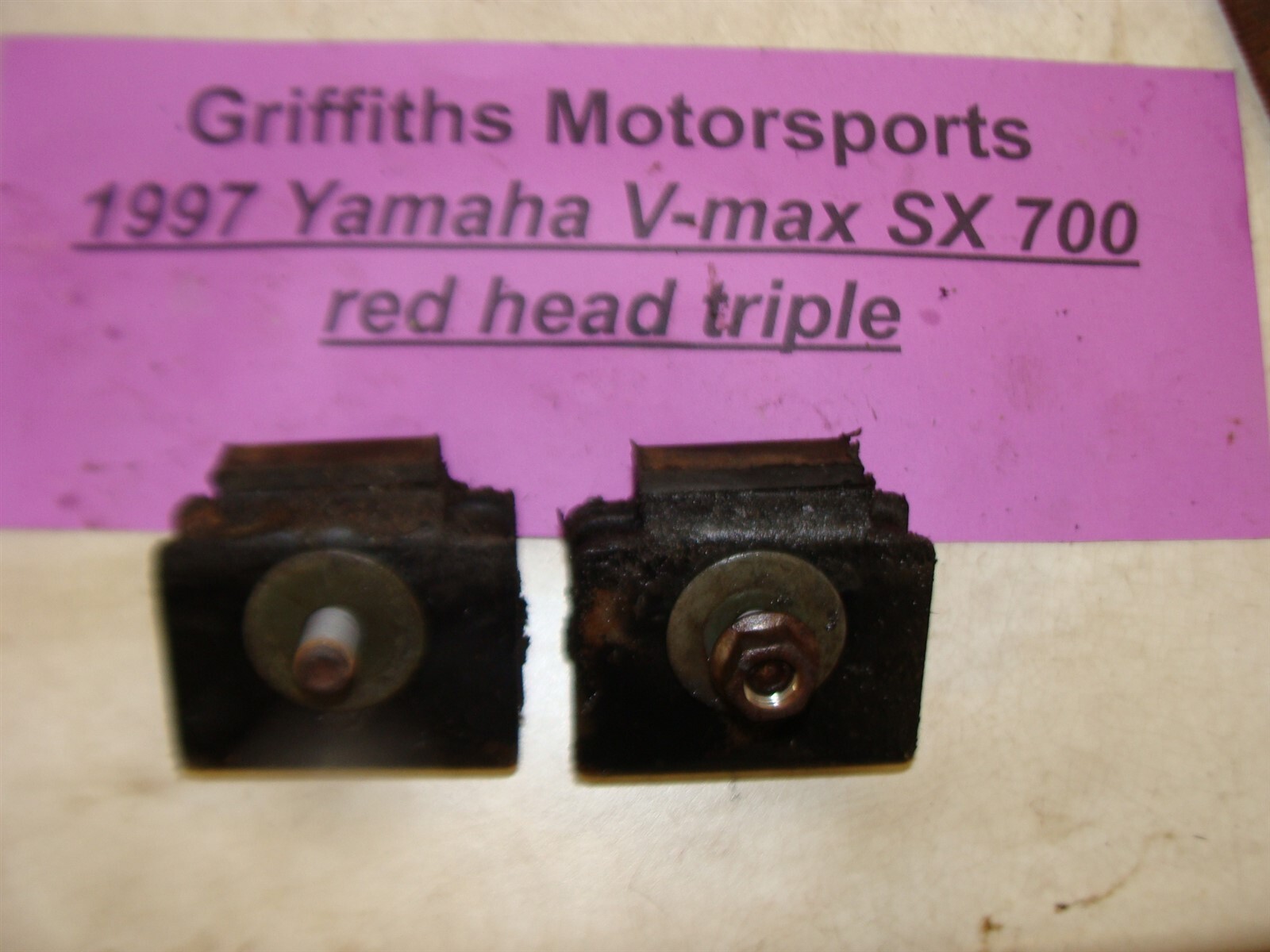 1997 YAMAHA VMAX SX 700 red head triple rear rubber motor mount damper ...