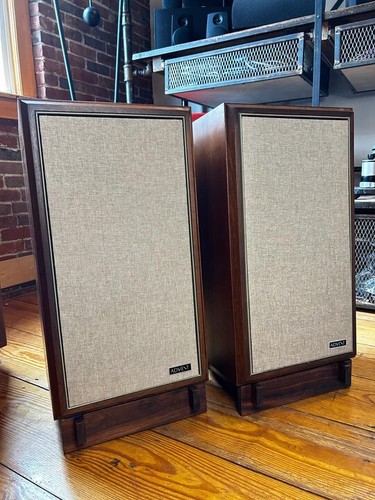 Large Advents (real walnut veneer) Re-Foamed/New Grill Cloth/Badges/Re ...