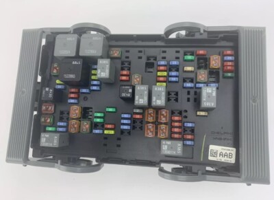 Fuse Box Relay Junction Block 25941368 OEM Cadillac Chevrolet GMC 2010 ...