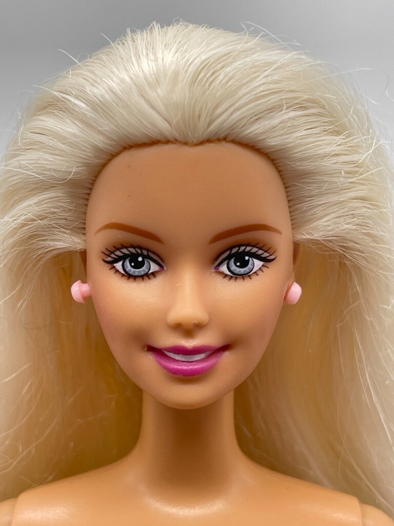 Barbie Doll Face Girl