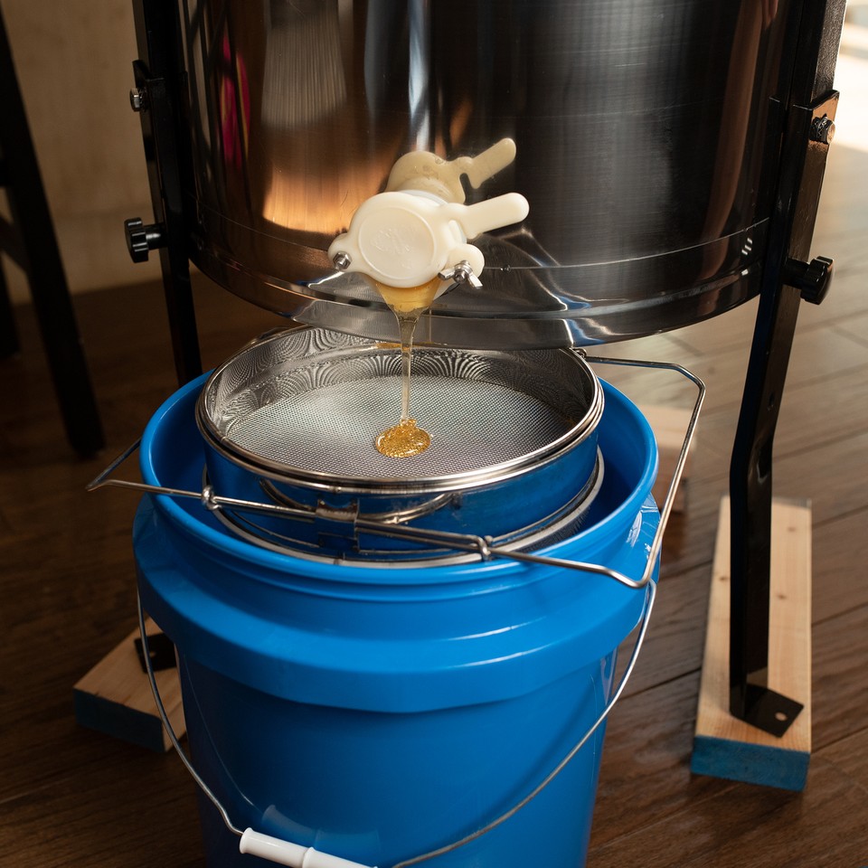 VIVO Electric 4/8 Frame Stainless Steel Honey Extractor (BEE-V004E) | eBay