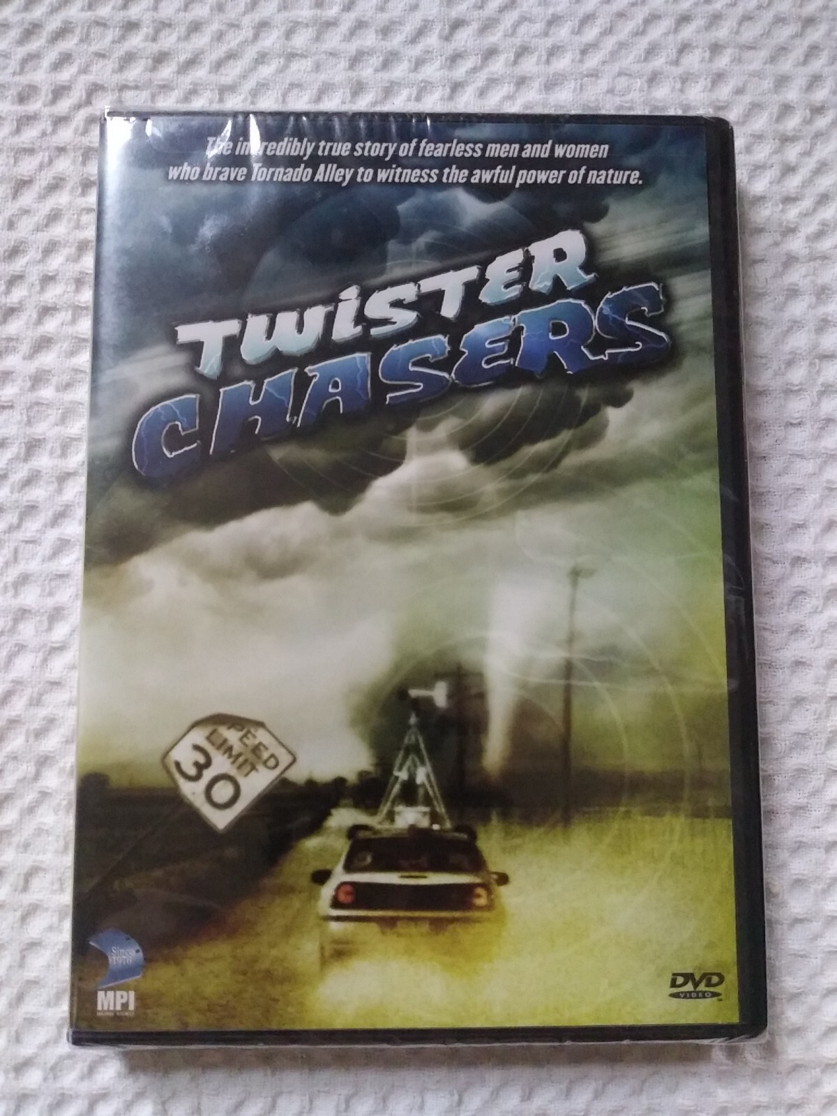 Twister Chasers ~~ (DVD 2005 Widescreen) All Region DVD NEW Sealed Free ...