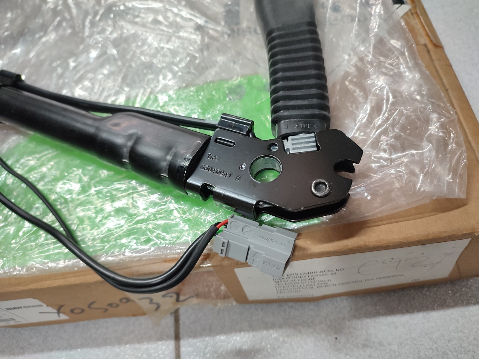 BMW 1' 3' seat belt buckle right front GENUINE 72119119542 72117126296 ...