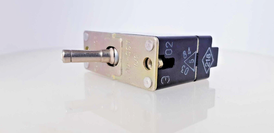 1 x AZS-30 AZS SOVIET 30A 27V 5 Circuit Switch / Fuse Machine / Single ...