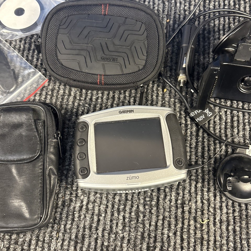 Garmin zumo 550 Motorcycle GPS, Bluetooth, water resistant and rugged ...