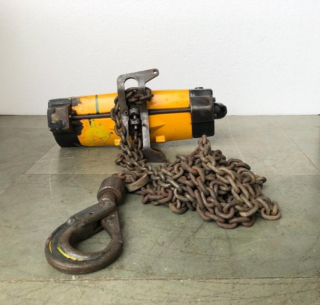 Atlas Copco Type LLA 250ex Air Pneumatic Chain Hoist 1/4 Ton 12' Lift W ...