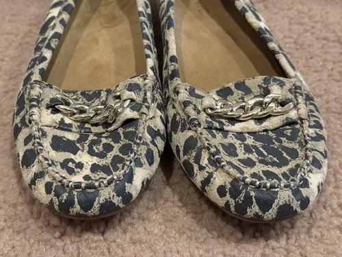 Vionic Mesa Loafers Leopard Cheetah Print Chain Detail Tan Black Size 8 ...