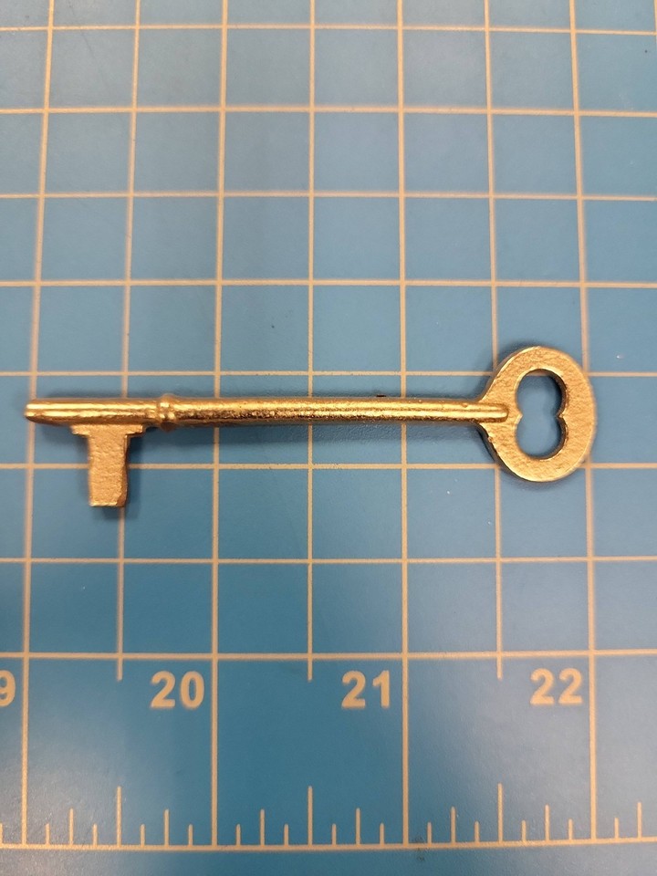Antique Style Skeleton Key Vintage Old Lock Door Cabinet Steampunk ...
